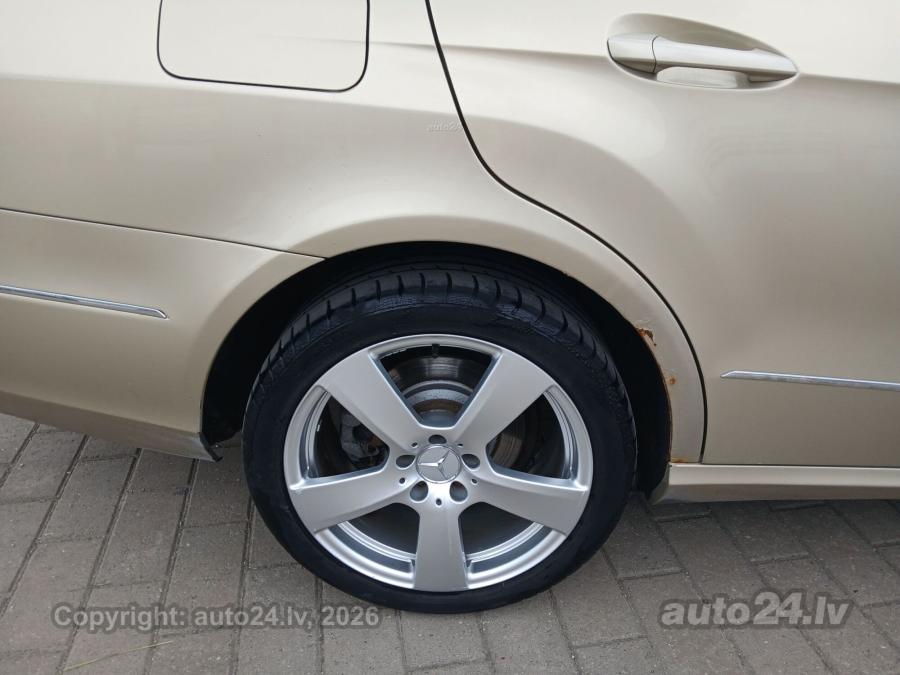 Beige Mercedes-Benz E-Class 2011 in Tallinn, with an engine capacity of 2.10 L and mileage of 250 thousand km for 9999 €, photo 21 on AUTOMOTO.COM.LV