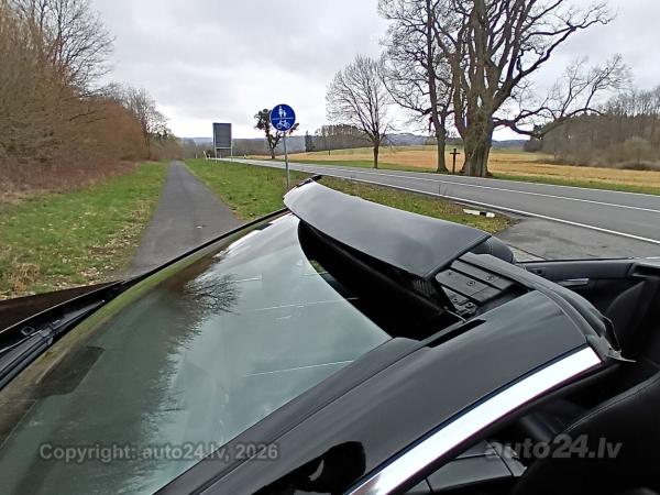 Black Mercedes-Benz E-Class 2010 in Tartu, with an engine capacity of 3.00 L and mileage of 195 thousand km for 12490 €, photo 11 on AUTOMOTO.COM.LV