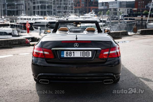 Melns Mercedes-Benz E-Class 2011 Tallina, ar dzinēja tilpumu 3.00 L un nobraukumu 201 tūkst. km par 14000 €, foto 4 vietnē AUTOMOTO.COM.LV