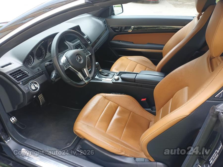 Black Mercedes-Benz E-Class 2011 in Tartu, with an engine capacity of 3.00 L and mileage of 235 thousand km for 12990 €, photo 7 on AUTOMOTO.COM.LV