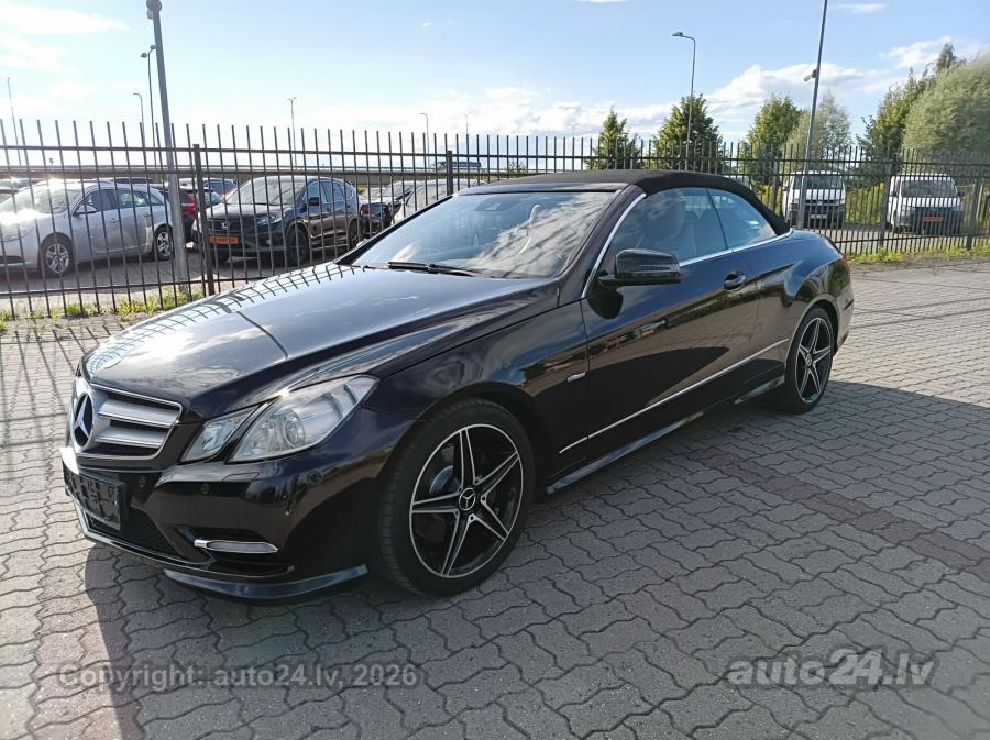 Black Mercedes-Benz E-Class 2011 in Tartu, with an engine capacity of 3.00 L and mileage of 235 thousand km for 12990 €, photo 7 on AUTOMOTO.COM.LV