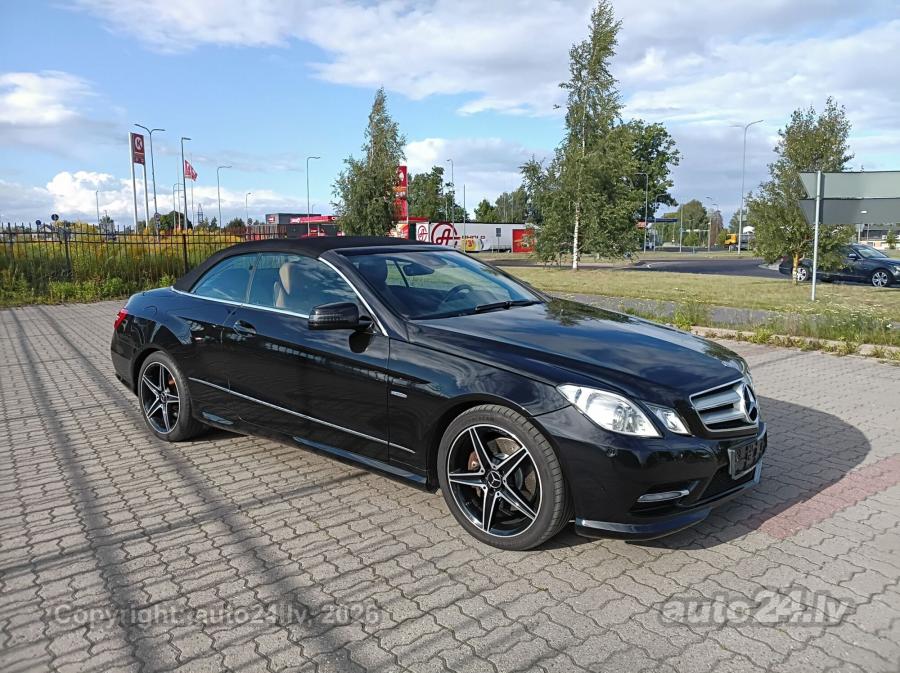 Black Mercedes-Benz E-Class 2011 in Tartu, with an engine capacity of 3.00 L and mileage of 235 thousand km for 12990 €, photo 8 on AUTOMOTO.COM.LV