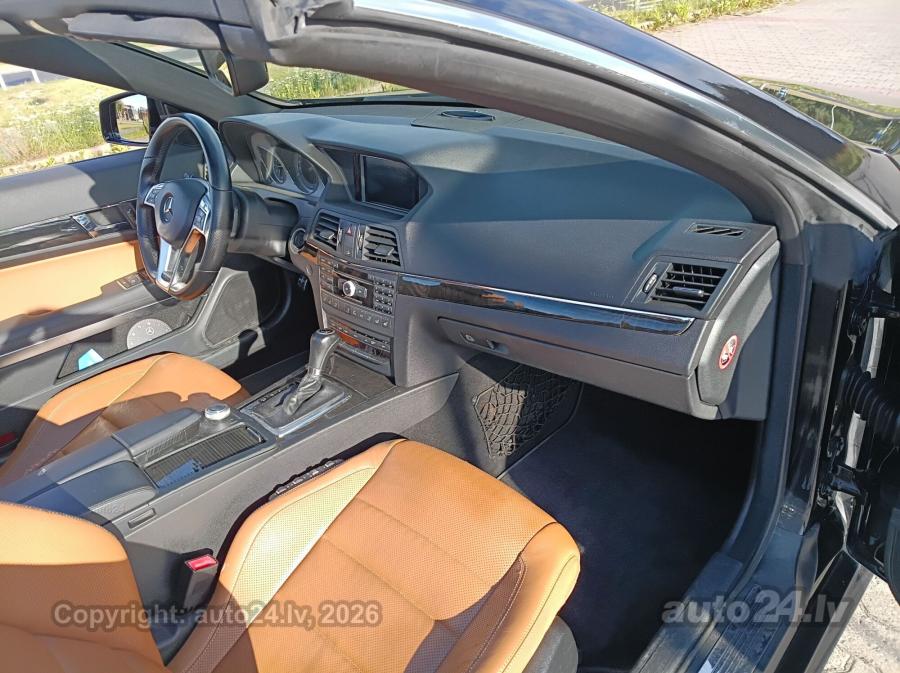 Black Mercedes-Benz E-Class 2011 in Tartu, with an engine capacity of 3.00 L and mileage of 235 thousand km for 12990 €, photo 13 on AUTOMOTO.COM.LV