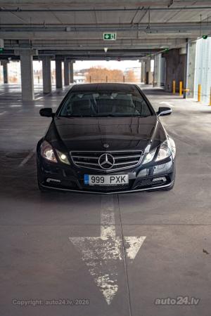 Black Mercedes-Benz E-Class 2009 in Tallinn, with an engine capacity of 3.00 L and mileage of 276 thousand km for 9999 €, photo  on AUTOMOTO.COM.LV