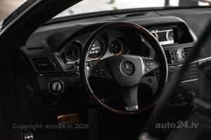 Melns Mercedes-Benz E-Class 2009 Tallina, ar dzinēja tilpumu 3.00 L un nobraukumu 276 tūkst. km par 9999 €, foto 11 vietnē AUTOMOTO.COM.LV