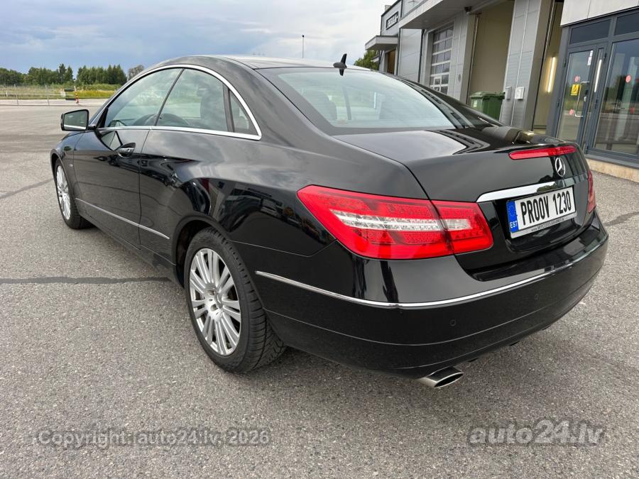 Melns Mercedes-Benz E-Class 2010 Tartu, ar dzinēja tilpumu 0.00 L un nobraukumu 223 tūkst. km par 10000 €, foto 7 vietnē AUTOMOTO.COM.LV