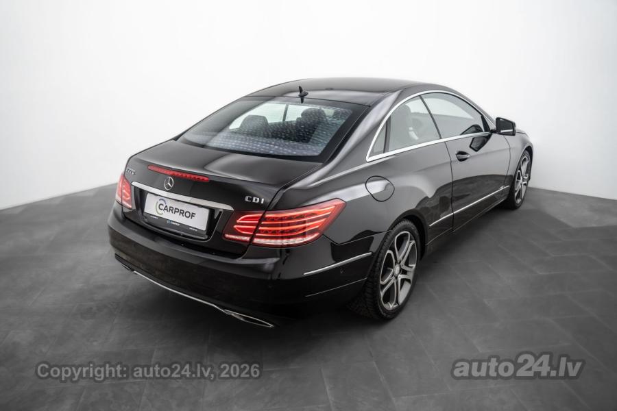 Melns Mercedes-Benz E-Class 2014 Tallina, ar dzinēja tilpumu 2.10 L un nobraukumu 205 tūkst. km par 13999 €, foto 6 vietnē AUTOMOTO.COM.LV