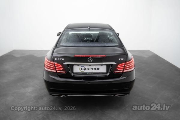 Mercedes-Benz E-Class 2014 in Tallinn on AUTOMOTO.COM.LV Black Mercedes-Benz E-Class 2014 in Tallinn, with an engine capacity of 2.10 L and mileage of 205 thousand km for 13999 €, photo 7 on AUTOMOTO.COM.LV
