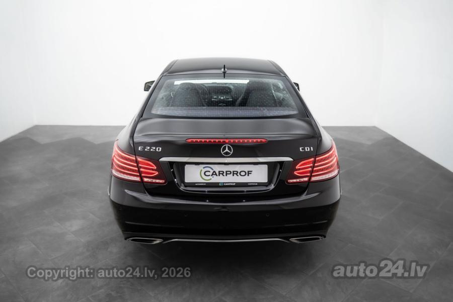 Melns Mercedes-Benz E-Class 2014 Tallina, ar dzinēja tilpumu 2.10 L un nobraukumu 205 tūkst. km par 13999 €, foto 7 vietnē AUTOMOTO.COM.LV
