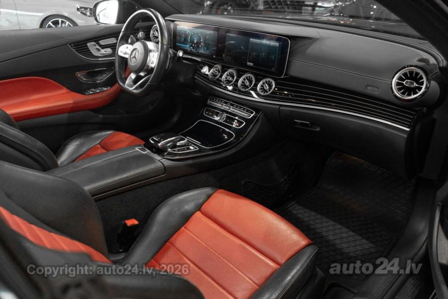 Black Mercedes-Benz E-Class 2018 in Riga, with an engine capacity of 2.00 L and mileage of 167 thousand km for 33000 €, photo 11 on AUTOMOTO.COM.LV