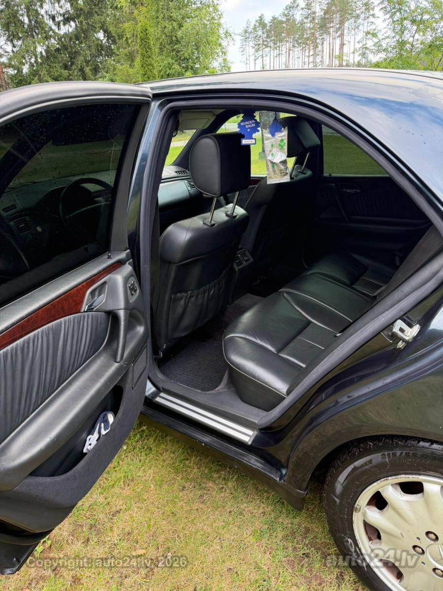 Melns Mercedes-Benz E-Class 1995 Tallina, ar dzinēja tilpumu 3.20 L un nobraukumu 249 tūkst. km par 7500 €, foto 7 vietnē AUTOMOTO.COM.LV