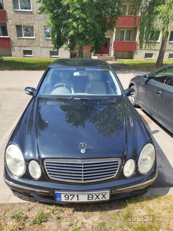 Black Mercedes-Benz E-Class 2003 in Tallinn, with an engine capacity of 3.20 L and mileage of 500 thousand km for 1200 €, photo 2 on AUTOMOTO.COM.LV