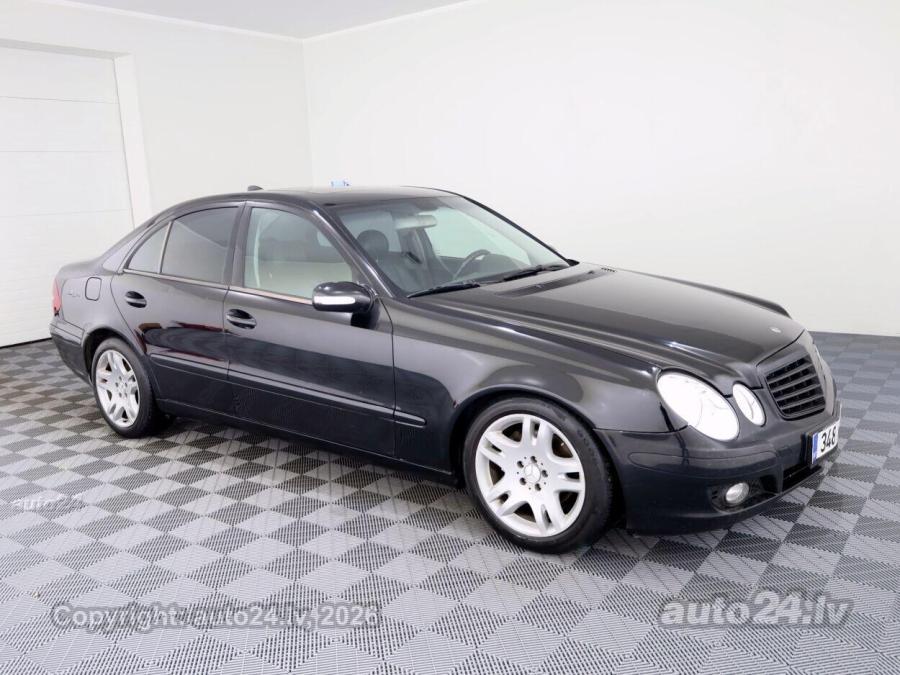 Melns Mercedes-Benz E-Class 2003 Tallina, ar dzinēja tilpumu 2.10 L un nobraukumu 331 tūkst. km par 1999 €, foto 1 vietnē AUTOMOTO.COM.LV