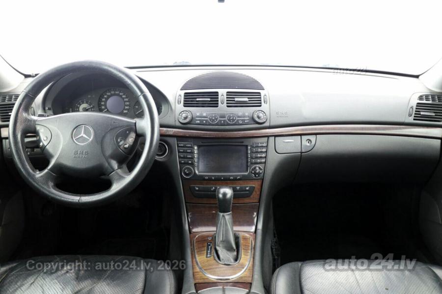 Melns Mercedes-Benz E-Class 2003 Tallina, ar dzinēja tilpumu 2.10 L un nobraukumu 331 tūkst. km par 1999 €, foto 5 vietnē AUTOMOTO.COM.LV