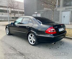 Melns Mercedes-Benz E-Class 2003 Tallina, ar dzinēja tilpumu 4.00 L un nobraukumu 0 tūkst. km par 4999 €, foto 4 vietnē AUTOMOTO.COM.LV