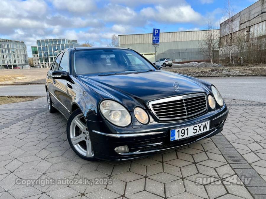 Melns Mercedes-Benz E-Class 2003 Tallina, ar dzinēja tilpumu 4.00 L un nobraukumu 0 tūkst. km par 4999 €, foto 12 vietnē AUTOMOTO.COM.LV