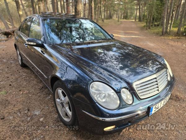 Melns Mercedes-Benz E-Class 2003 Tallina, ar dzinēja tilpumu 2.10 L un nobraukumu 240 tūkst. km par 4444 €, foto 2 vietnē AUTOMOTO.COM.LV