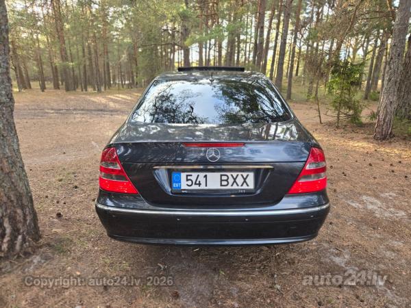 Melns Mercedes-Benz E-Class 2003 Tallina, ar dzinēja tilpumu 2.10 L un nobraukumu 240 tūkst. km par 4444 €, foto 6 vietnē AUTOMOTO.COM.LV