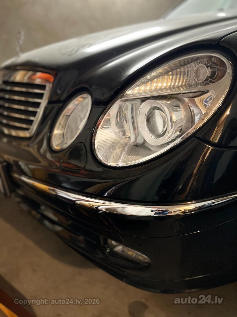 Black Mercedes-Benz E-Class 2003 in Tallinn, with an engine capacity of 3.20 L and mileage of 202 thousand km for 6000 €, photo 1 on AUTOMOTO.COM.LV