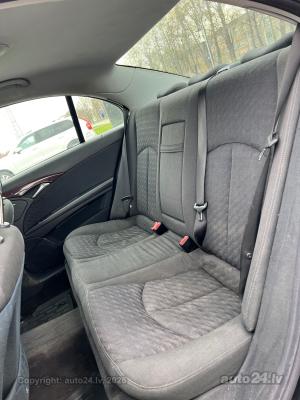 Melns Mercedes-Benz E-Class 2003 Narva, ar dzinēja tilpumu 2.10 L un nobraukumu 715 tūkst. km par 1499 €, foto 10 vietnē AUTOMOTO.COM.LV