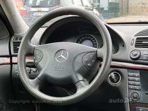 Melns Mercedes-Benz E-Class 2003 Narva, ar dzinēja tilpumu 2.10 L un nobraukumu 715 tūkst. km par 1499 €, foto 13 vietnē AUTOMOTO.COM.LV