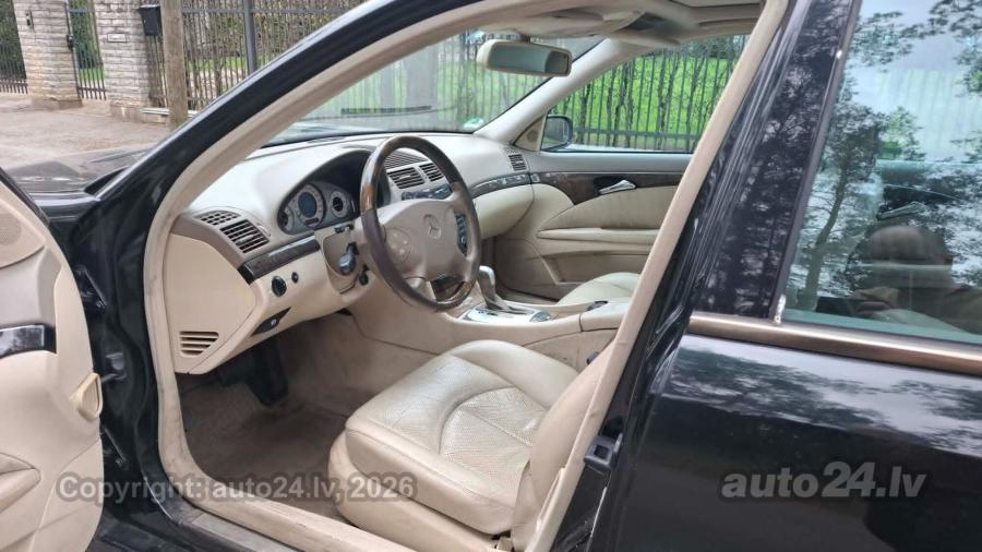 Melns Mercedes-Benz E-Class 2003 Tallina, ar dzinēja tilpumu 3.20 L un nobraukumu 366 tūkst. km par 1500 €, foto 6 vietnē AUTOMOTO.COM.LV