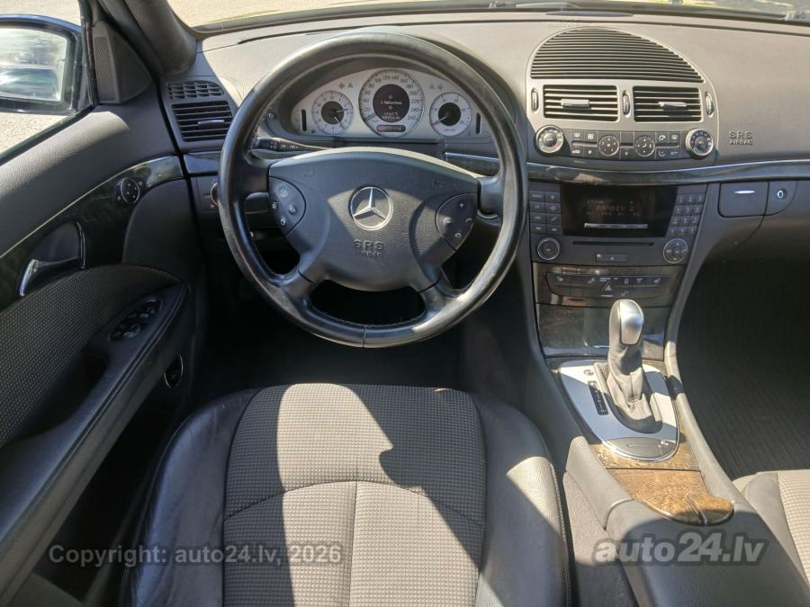 Melns Mercedes-Benz E-Class 2003 Veru, ar dzinēja tilpumu 2.70 L un nobraukumu 357 tūkst. km par 4800 €, foto 10 vietnē AUTOMOTO.COM.LV