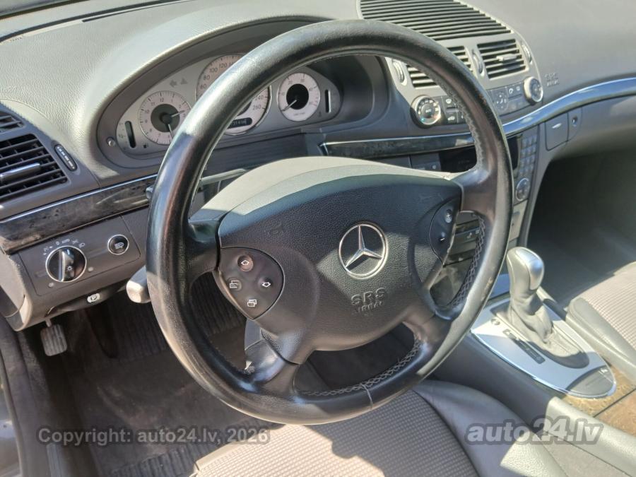 Melns Mercedes-Benz E-Class 2003 Veru, ar dzinēja tilpumu 2.70 L un nobraukumu 357 tūkst. km par 4800 €, foto 16 vietnē AUTOMOTO.COM.LV
