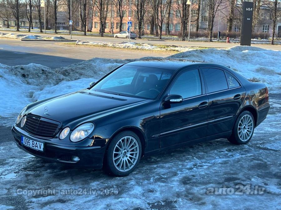 Melns Mercedes-Benz E-Class 2004 Narva, ar dzinēja tilpumu 2.10 L un nobraukumu 412 tūkst. km par 1999 €, foto 1 vietnē AUTOMOTO.COM.LV