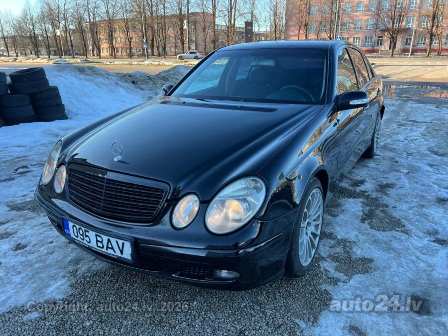 Melns Mercedes-Benz E-Class 2004 Narva, ar dzinēja tilpumu 2.10 L un nobraukumu 412 tūkst. km par 1999 €, foto 6 vietnē AUTOMOTO.COM.LV