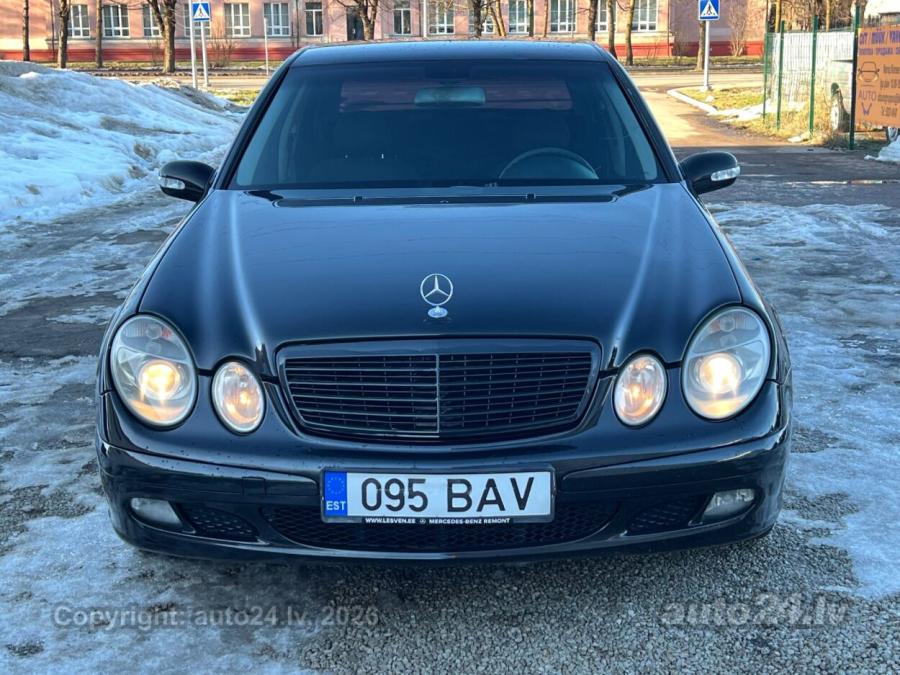 Melns Mercedes-Benz E-Class 2004 Narva, ar dzinēja tilpumu 2.10 L un nobraukumu 412 tūkst. km par 1999 €, foto 7 vietnē AUTOMOTO.COM.LV
