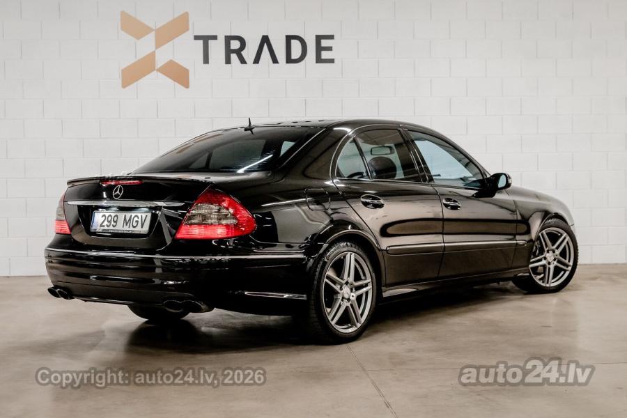 Melns Mercedes-Benz E-Class 2004 Pērnava, ar dzinēja tilpumu 2.10 L un nobraukumu 403 tūkst. km par 2990 €, foto 7 vietnē AUTOMOTO.COM.LV