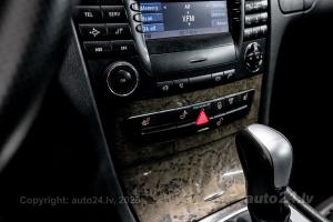 Melns Mercedes-Benz E-Class 2004 Pērnava, ar dzinēja tilpumu 2.10 L un nobraukumu 403 tūkst. km par 2990 €, foto 18 vietnē AUTOMOTO.COM.LV