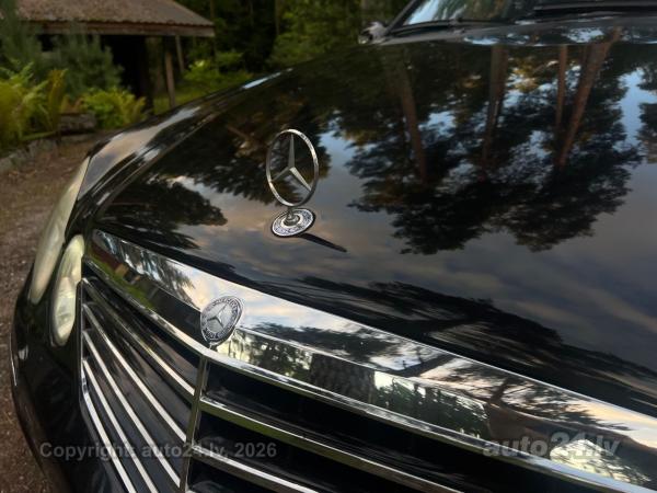 Melns Mercedes-Benz E-Class 2004 Tallina, ar dzinēja tilpumu 2.10 L un nobraukumu 410 tūkst. km par 3600 €, foto 5 vietnē AUTOMOTO.COM.LV