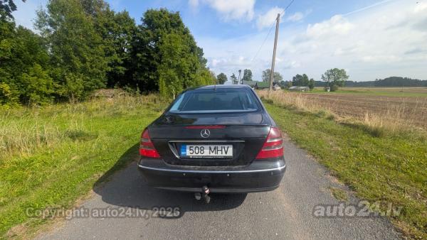 Melns Mercedes-Benz E-Class 2004 Mustvē, ar dzinēja tilpumu 3.20 L un nobraukumu 0 tūkst. km par 1499 €, foto 2 vietnē AUTOMOTO.COM.LV