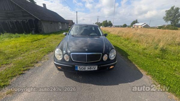 Melns Mercedes-Benz E-Class 2004 Mustvē, ar dzinēja tilpumu 3.20 L un nobraukumu 0 tūkst. km par 1499 €, foto 3 vietnē AUTOMOTO.COM.LV