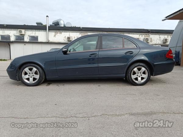 Melns Mercedes-Benz E-Class 2005 Tallina, ar dzinēja tilpumu 2.70 L un nobraukumu 340 tūkst. km par 2999 €, foto 5 vietnē AUTOMOTO.COM.LV