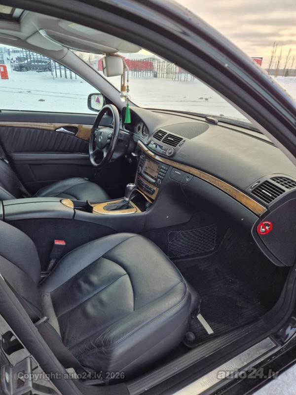 Black Mercedes-Benz E-Class 2006 in Tartu, with an engine capacity of 3.00 L and mileage of 365 thousand km for 6000 €, photo 11 on AUTOMOTO.COM.LV