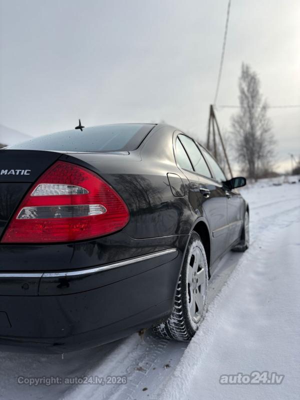 Melns Mercedes-Benz E-Class 2006 Tallina, ar dzinēja tilpumu 3.00 L un nobraukumu 223 tūkst. km par 6000 €, foto 8 vietnē AUTOMOTO.COM.LV