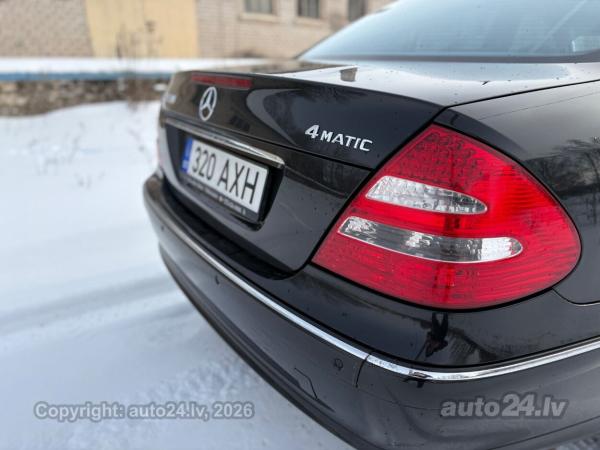 Melns Mercedes-Benz E-Class 2006 Tallina, ar dzinēja tilpumu 3.00 L un nobraukumu 223 tūkst. km par 6000 €, foto 9 vietnē AUTOMOTO.COM.LV