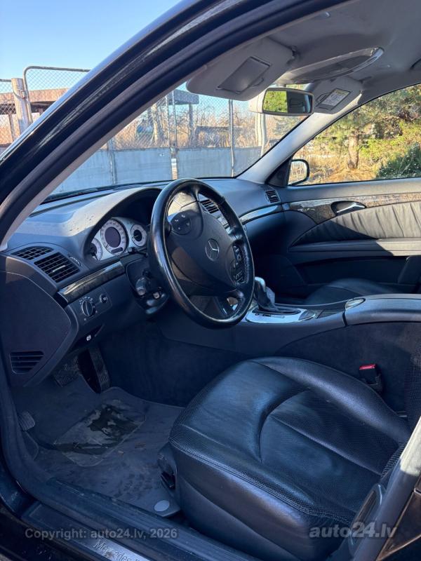 Melns Mercedes-Benz E-Class 2006 Tallina, ar dzinēja tilpumu 3.00 L un nobraukumu 223 tūkst. km par 6000 €, foto 11 vietnē AUTOMOTO.COM.LV
