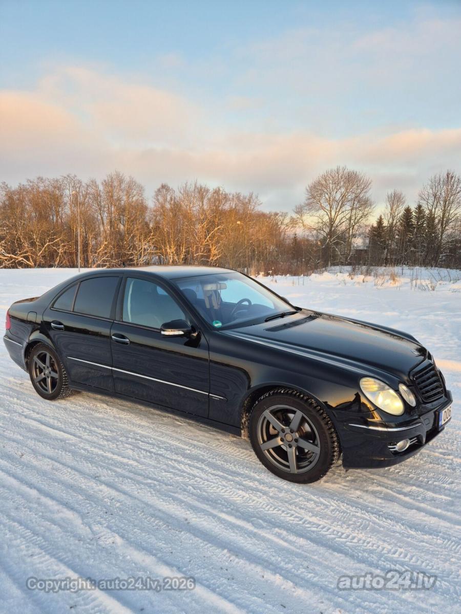 Melns Mercedes-Benz E-Class 2006 Narva, ar dzinēja tilpumu 3.00 L un nobraukumu 290 tūkst. km par 4000 €, foto 4 vietnē AUTOMOTO.COM.LV