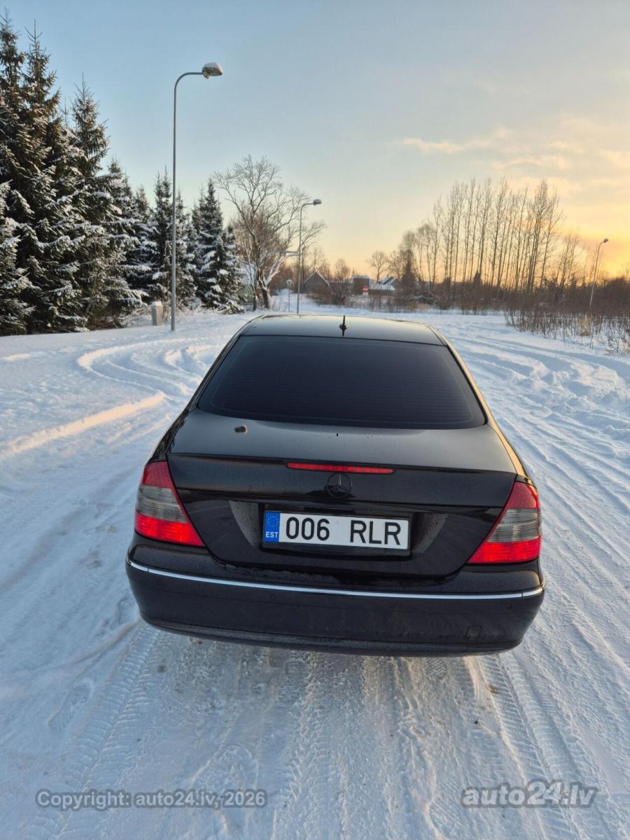 Melns Mercedes-Benz E-Class 2006 Narva, ar dzinēja tilpumu 3.00 L un nobraukumu 290 tūkst. km par 4000 €, foto 6 vietnē AUTOMOTO.COM.LV