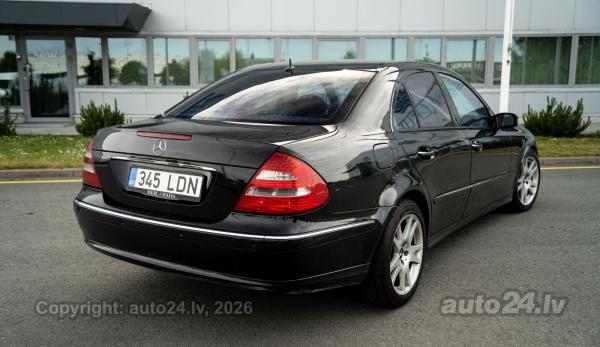 Melns Mercedes-Benz E-Class 2006 Tallina, ar dzinēja tilpumu 3.00 L un nobraukumu 0 tūkst. km par 2999 €, foto 2 vietnē AUTOMOTO.COM.LV