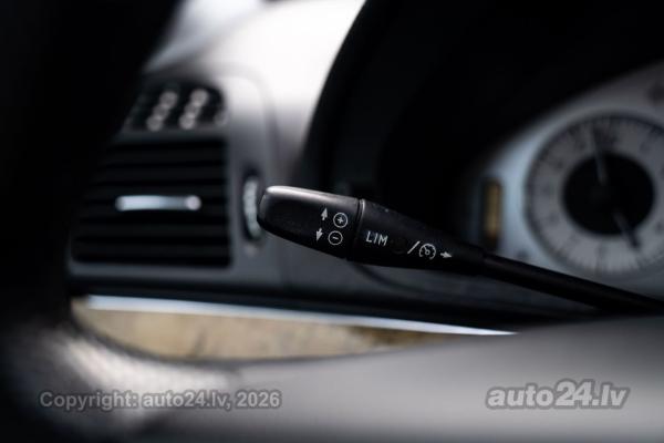 Melns Mercedes-Benz E-Class 2006 Tallina, ar dzinēja tilpumu 3.00 L un nobraukumu 0 tūkst. km par 2999 €, foto 6 vietnē AUTOMOTO.COM.LV