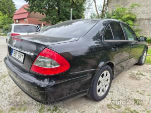 Black Mercedes-Benz E-Class 2006 in Tallinn, with an engine capacity of 3.00 L and mileage of 180 thousand km for 999 €, photo 4 on AUTOMOTO.COM.LV