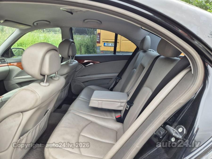 Black Mercedes-Benz E-Class 2006 in Tallinn, with an engine capacity of 3.00 L and mileage of 180 thousand km for 999 €, photo 7 on AUTOMOTO.COM.LV