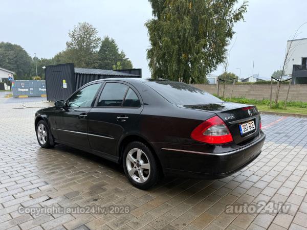 Мерседес Е-Класс 2006 в Таллин на AUTOMOTO.COM.LV Черный Мерседес Е-Класс 2006 в Таллин, объемом двигателя 2.10 л и пробегом 325 тыс. км за 2999 €, фото 6 на AUTOMOTO.COM.LV