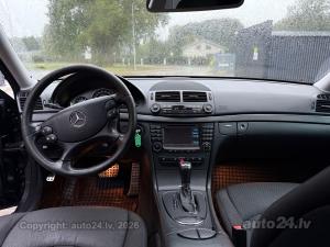 Black Mercedes-Benz E-Class 2006 in Tallinn, with an engine capacity of 2.10 L and mileage of 325 thousand km for 2999 €, photo 13 on AUTOMOTO.COM.LV