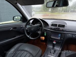 Black Mercedes-Benz E-Class 2006 in Tallinn, with an engine capacity of 2.10 L and mileage of 325 thousand km for 2999 €, photo 16 on AUTOMOTO.COM.LV